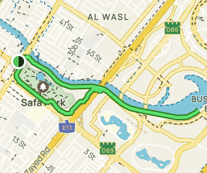 Al Safa - Dubai Water Canal: 8 foton – Emirate of Dubai, Förenade ...